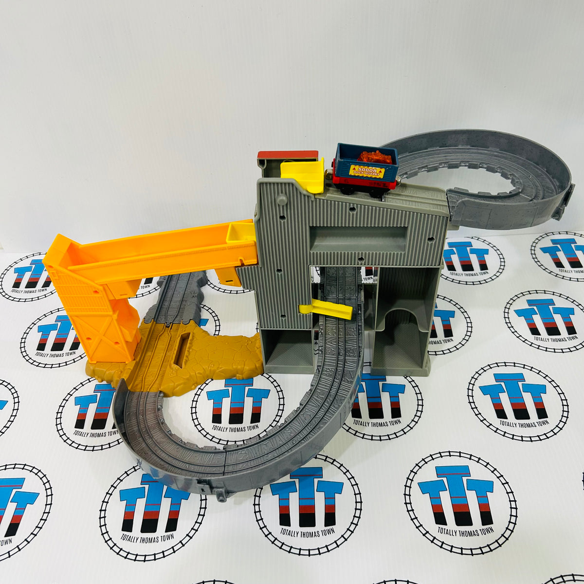 Twist and Tumble Cargo Drop Playset Used - Take N Play – Totally Thomas ...