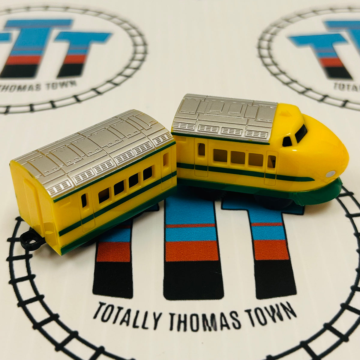 Doctor Yellow Green Set Class 922 T3 Shinkansen with Coach Capsule Pla ...