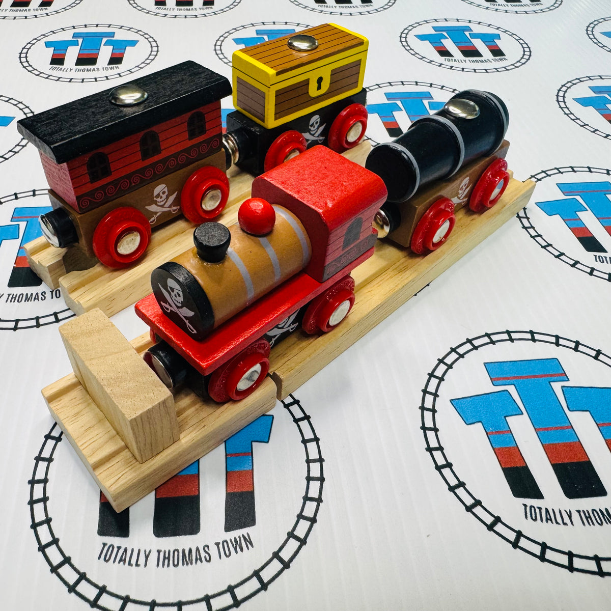 Pirate Train with Buffer and Track BIGJIGS Rail Wooden - New in Box ...