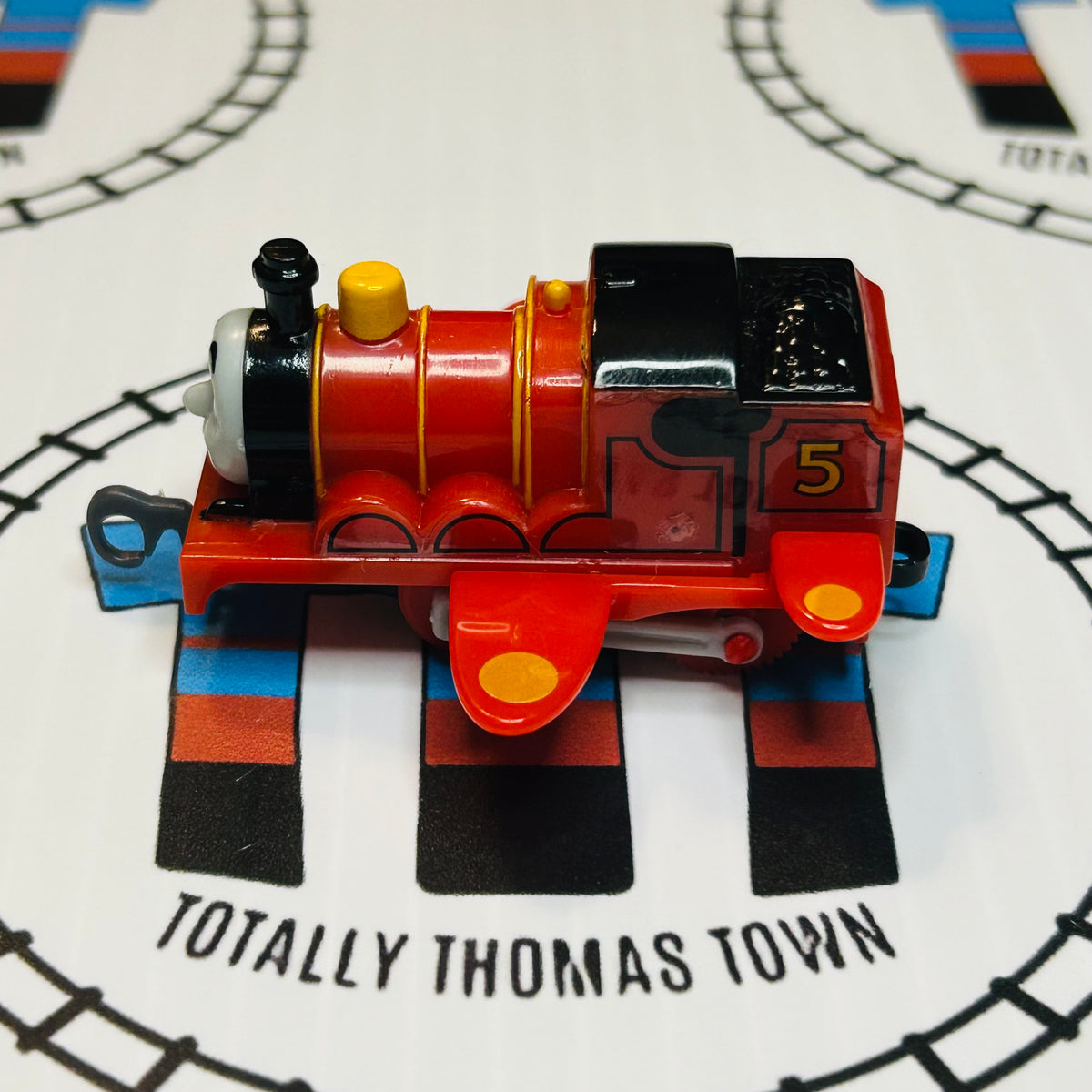 Airplane James Pull Along Capsule Plarail - Used – Totally Thomas Town