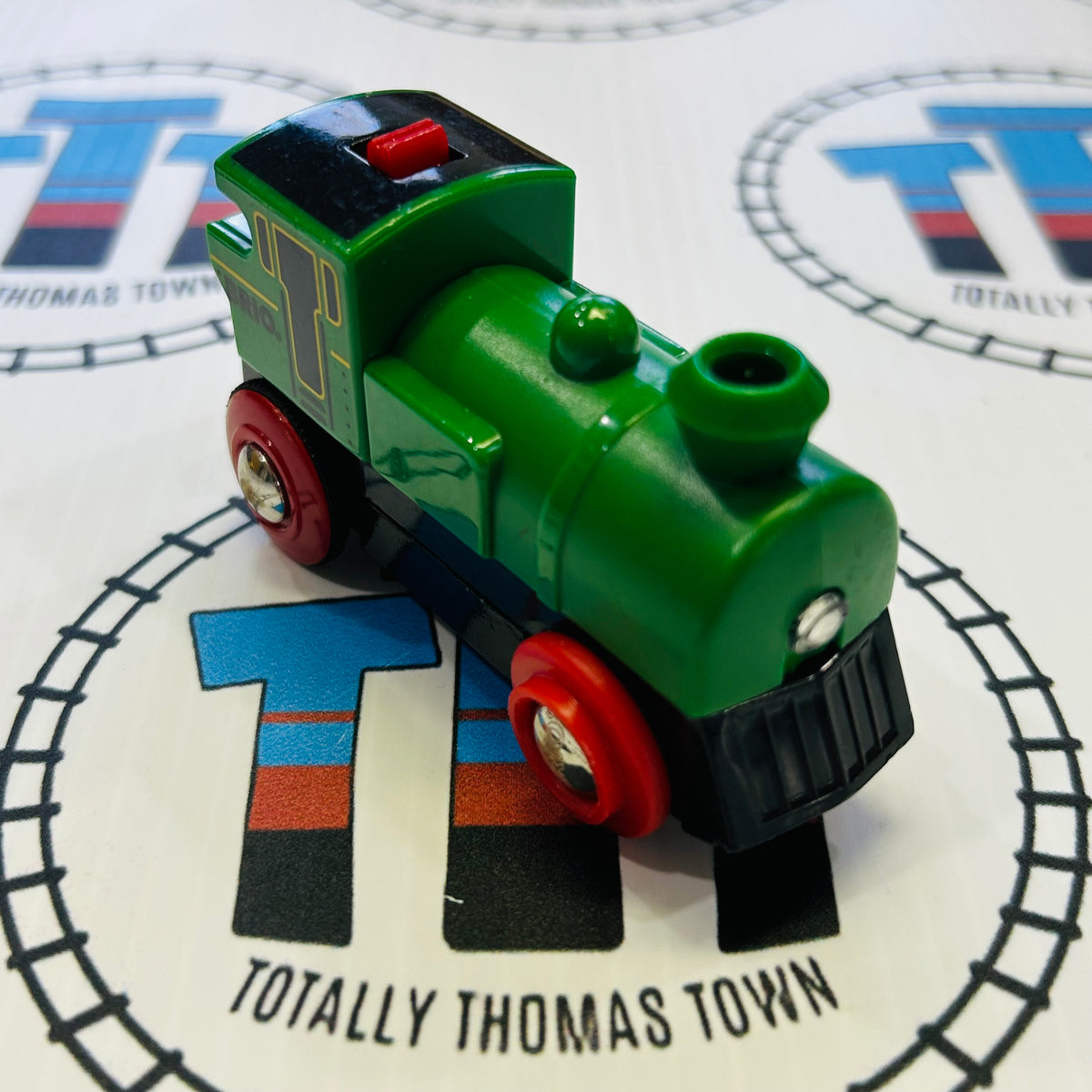 BRIO Battery Powered Engine 33595 Wooden - Used – Totally Thomas Town