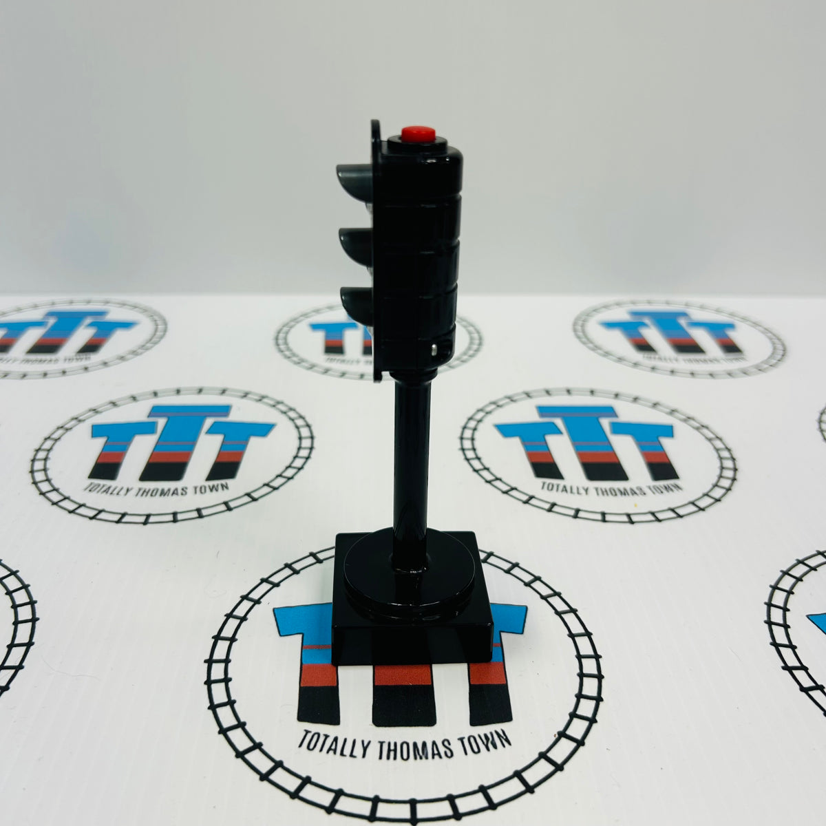 BRIO Light Signal 33743 Wooden - Used – Totally Thomas Town