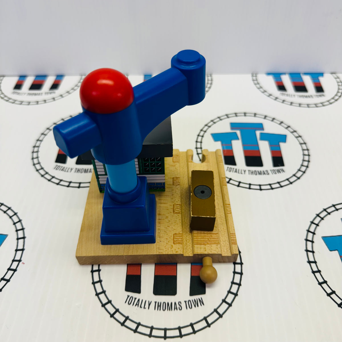 Sodor Cargo Drop with Cargo Wooden - Used – Totally Thomas Town