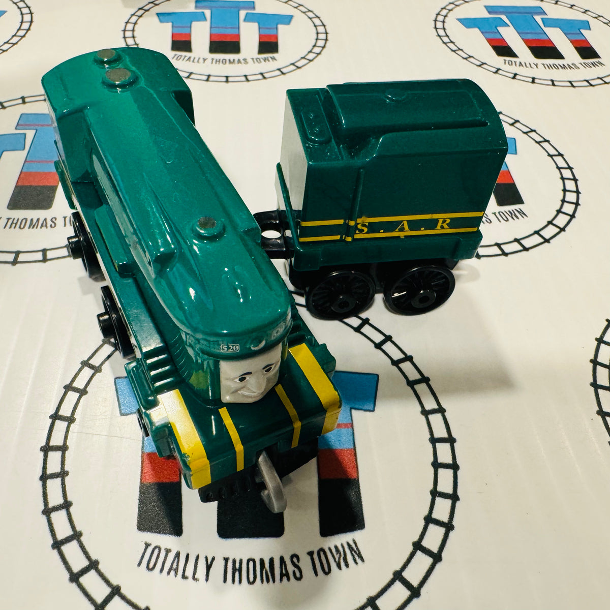 Shane and Tender (2018) Used - Push Along Trackmaster – Totally Thomas Town