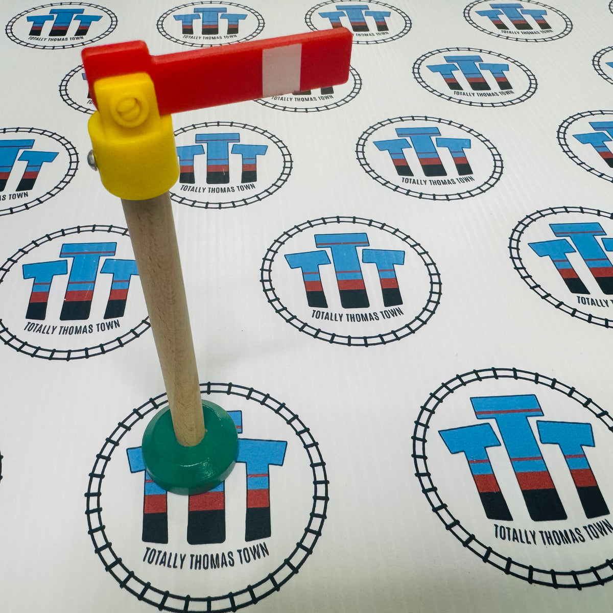 Signal (Red) Newer Style Thomas Wooden - Used – Totally Thomas Town