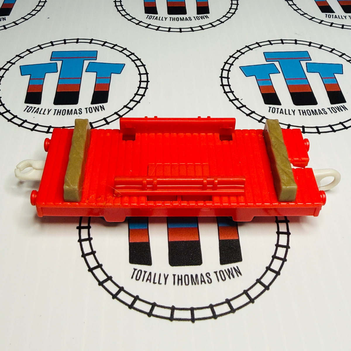 Red Flatbed (2009) Used - Trackmaster – Totally Thomas Town