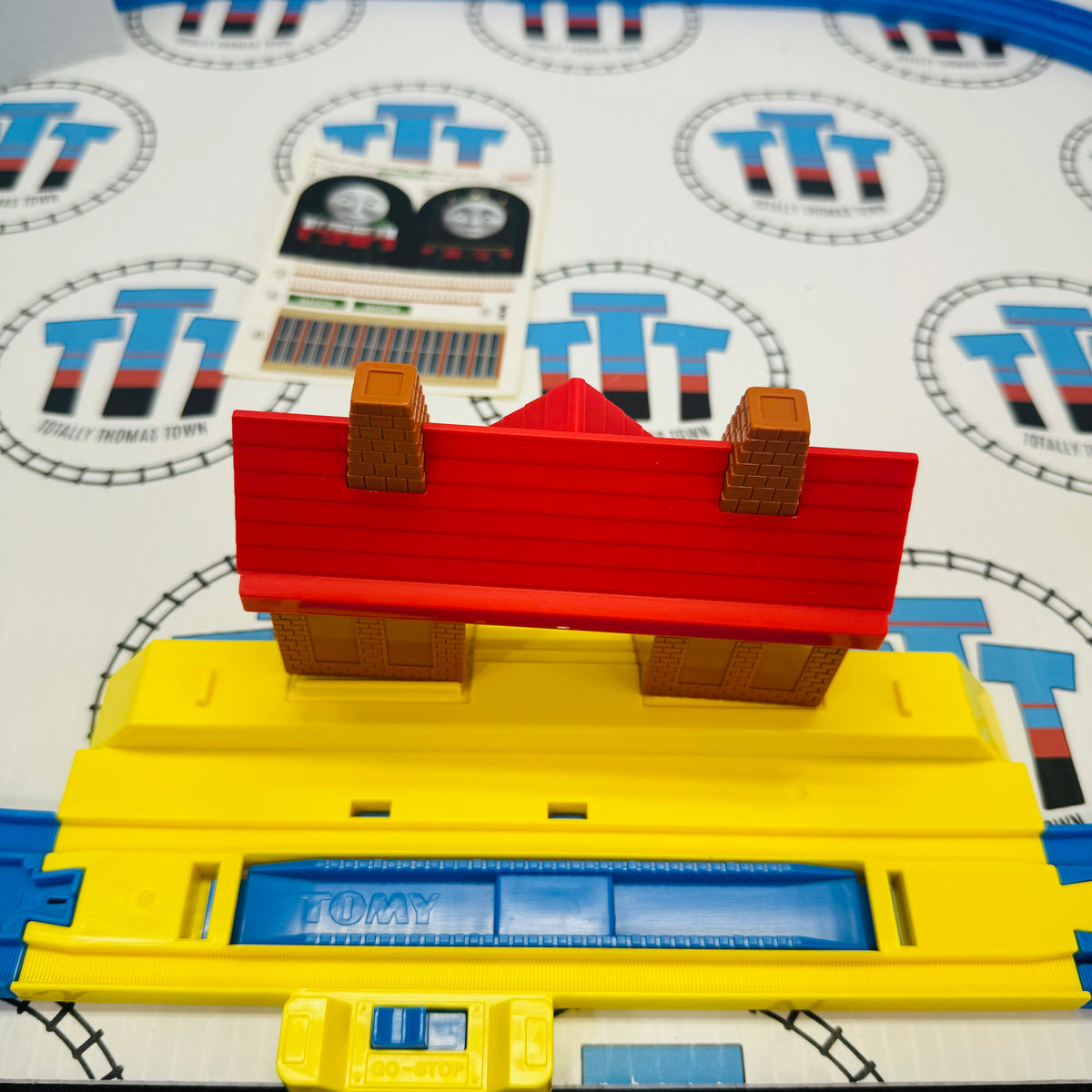 Oval Set with Sticker Sheet New no Box - TOMY – Totally Thomas Town