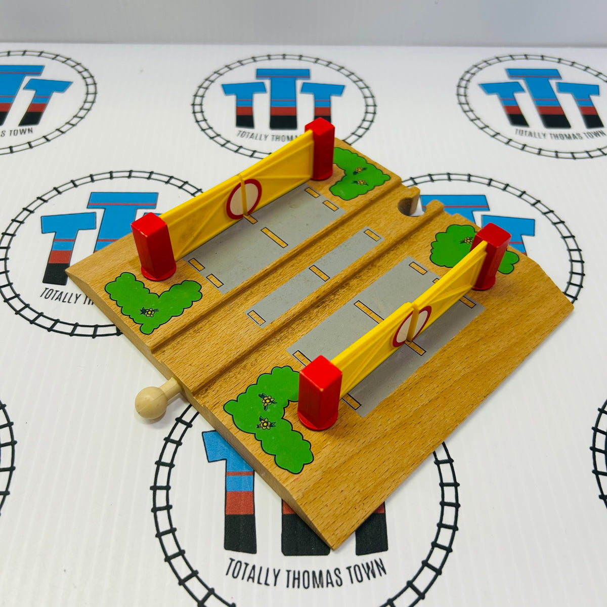 BRIO Two-Way Switching Gate Crossing 33243 Wooden - Used – Totally ...