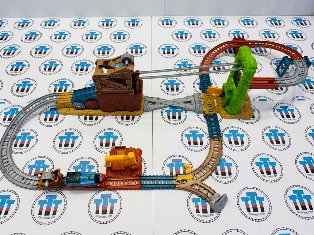 Scrapyard Escape Set Complete with Train Trackmaster Revolution - Used ...