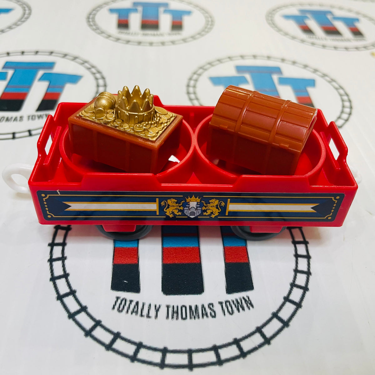 Treasure Car with Moving Treasure New no Box - TOMY – Totally Thomas Town