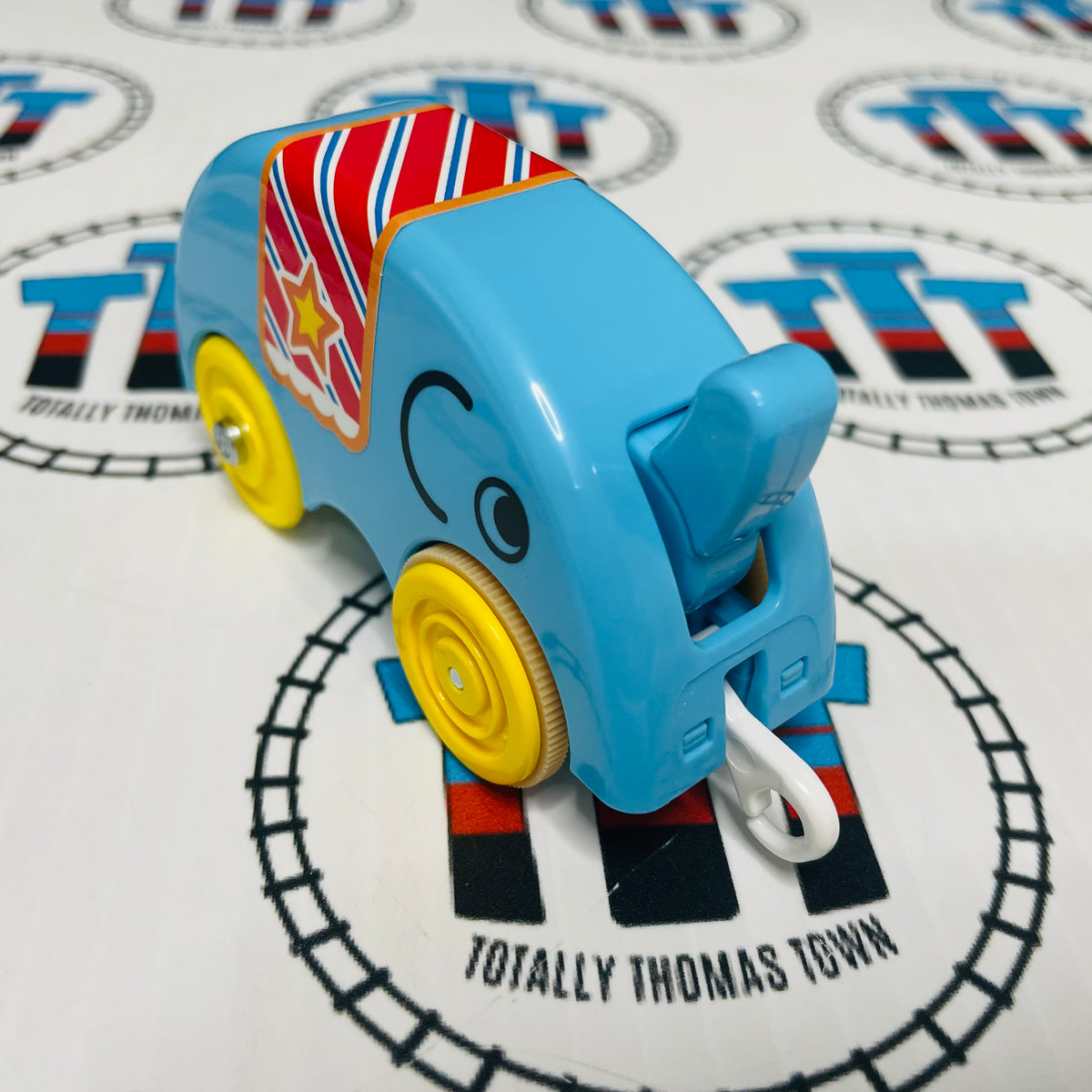 Elephant Car with Moving Trunk New no Box - TOMY – Totally Thomas Town