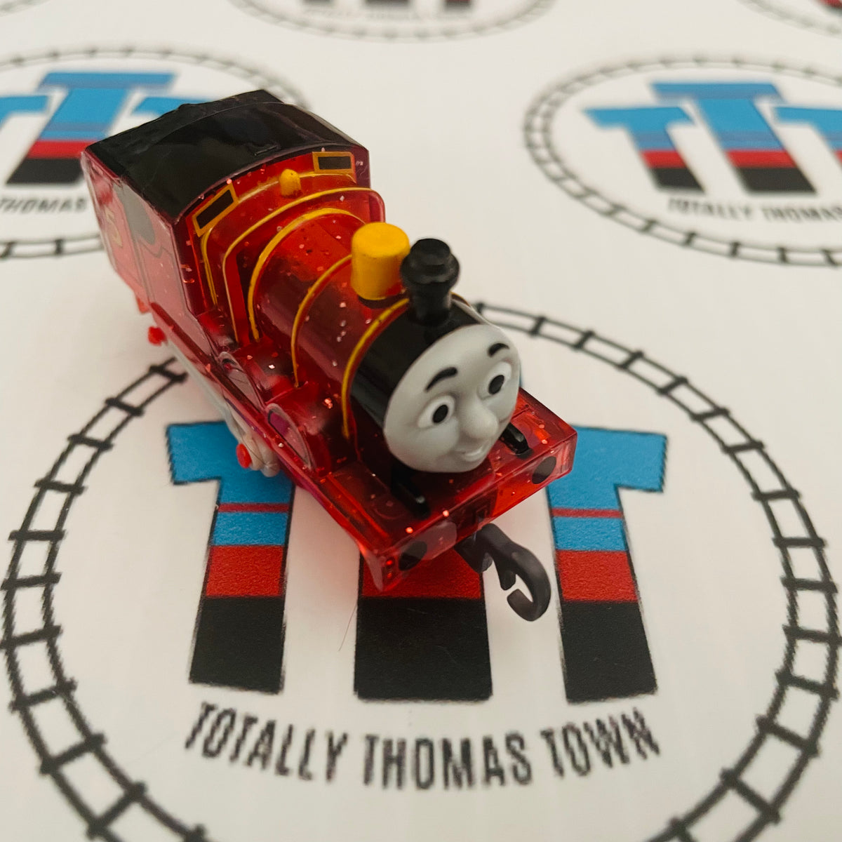 Clear Glitter James Pull Along Capsule Plarail - Used – Totally Thomas Town