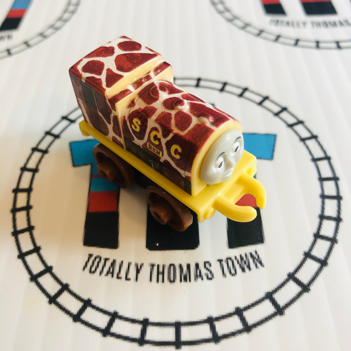 Giraffe Ben Used - Minis – Totally Thomas Town