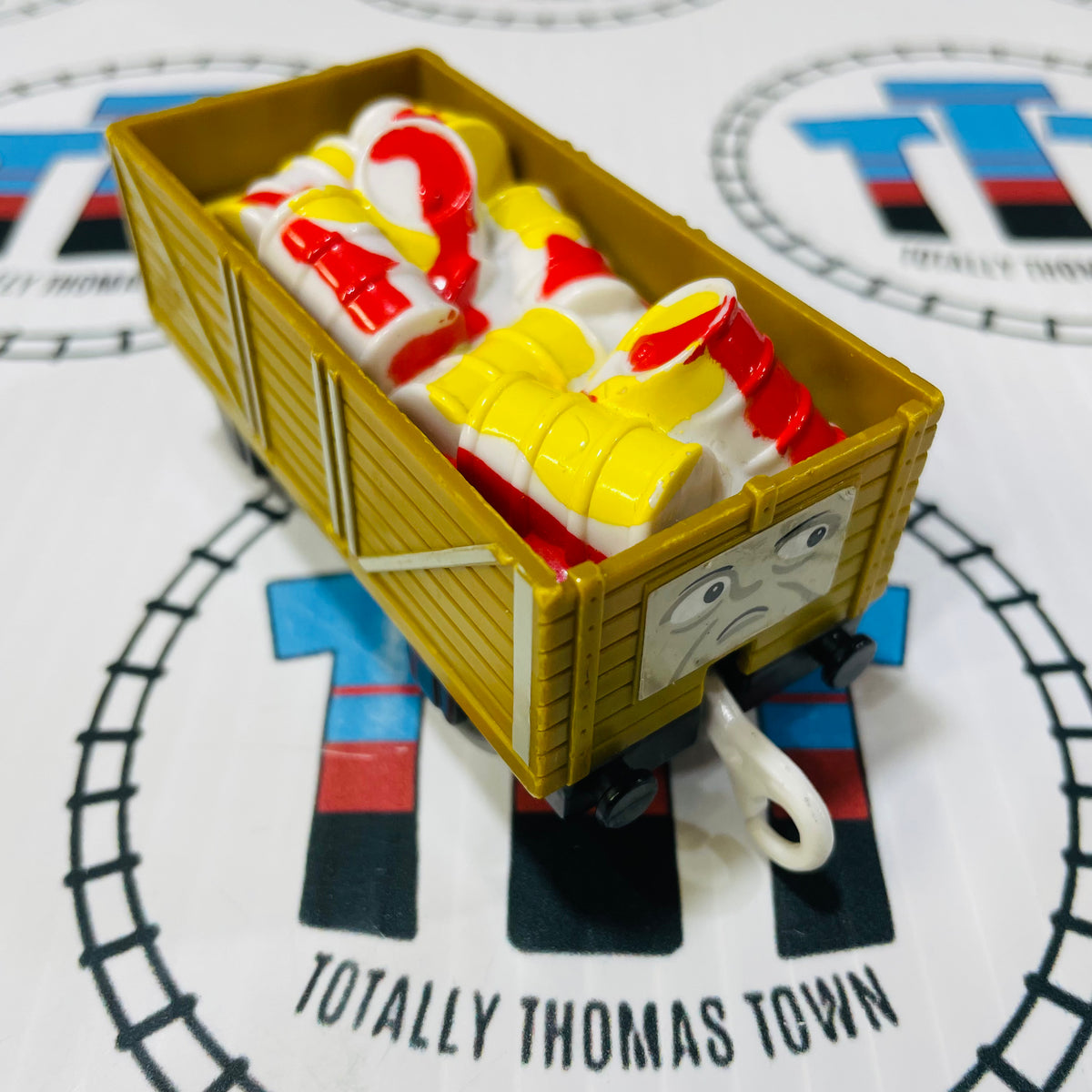 Troublesome Truck Yellow with Paint Cargo (2002) Used - TOMY – Totally ...